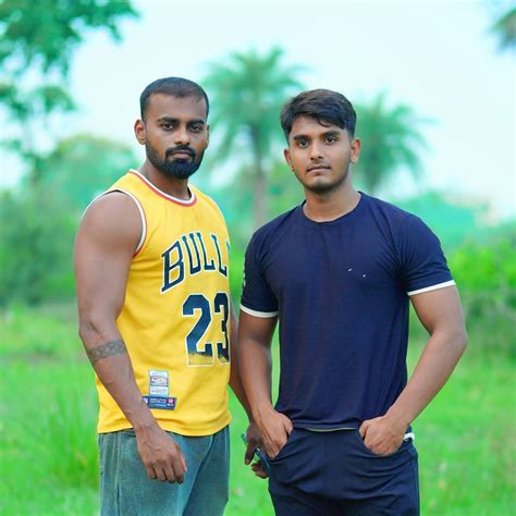 Push Up Challenge कभी नही देखा होगा ये मेहनत वाला मुकाबला 🔥 Viralreels