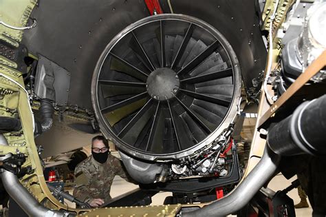 F 16 Jet Engine