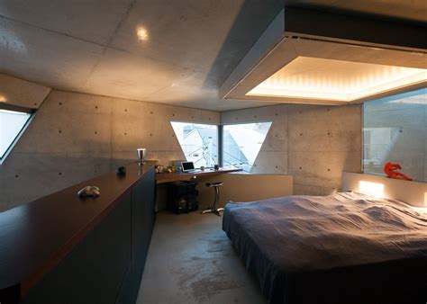 Humble Homes A Small Angular Concrete Home Set On A Busy Street In Tokyo