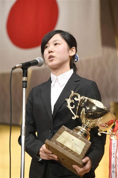 羽生、高木美が最優秀選手 スケート連盟の表彰祝賀会 サッと見ニュース 産経フォト