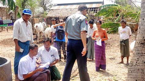 Dvb မိုးသက္ေလျပင္းေၾကာင့္ ယင္းမာပင္တြင္ ေနအိမ္ ၃၀၀ ခန္႔ ပ်က္စီး