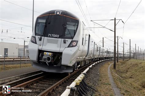[uk] Halfway There Gtr Class 717 For Great Northern Getting Closer To