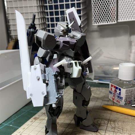 武器の配置が定まりました。ここまで来るとコンセプトが明らかですね。｜seeshowさんの制作中の投稿｜gunsta（ガンスタ）