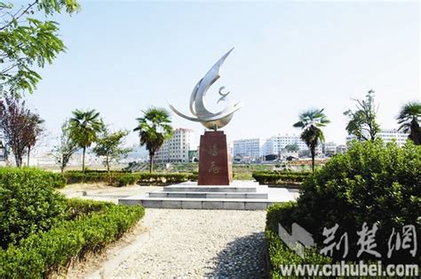 广水市标罗田公园景标“凤凰”造型一个样引质疑图凤凰网