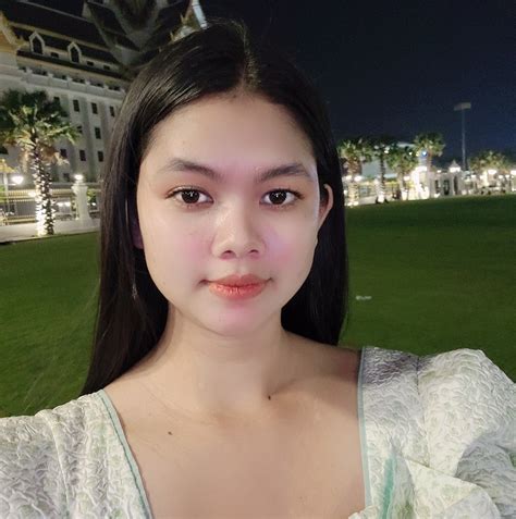 Komi ក្រមុំម្តងទៀត Added A New Photo Komi ក្រមុំម្តងទៀត