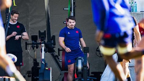 Coupe du monde de rugby Antoine Dupont autorisé à reprendre lentraînement avant France