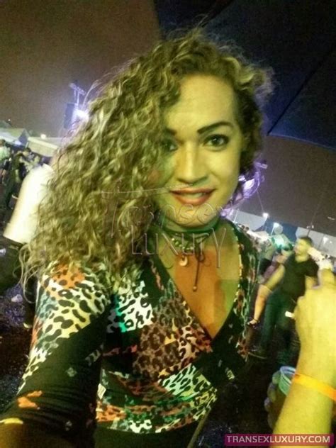 Amanda Lima Acompanhante Travesti • Transex Luxury