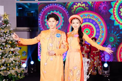 Video Tỏa sáng trong phần thi Miss Fashion thí sinh Miss HUTECH 2025