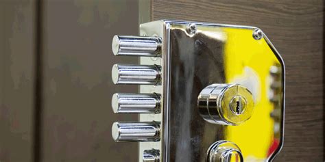 Puertas Blindadas Y Acorazadas PRESUPUESTO GRATISCERRAJEROS EN