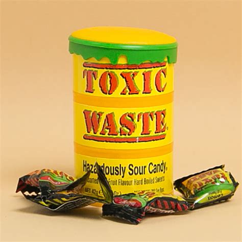 Toxic Waste - самые кислые в мире конфеты (желтые) — купить за 199 руб ...