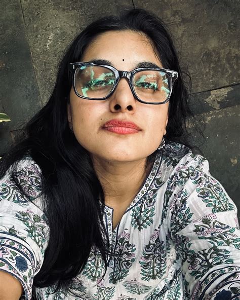 Nivetha Thomas Face Rhottiesofytandtv