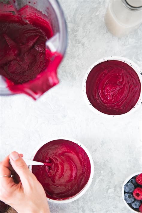 Cinnamon Spiced Berry Beet Smoothie Bowl Beet Of The Wild