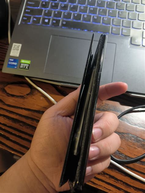 绝绝子，一直放箱子里收藏的三星s8突然自己电池鼓包了 Nga玩家社区