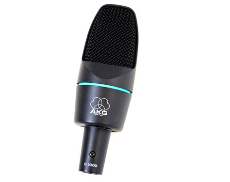 AKG C3000