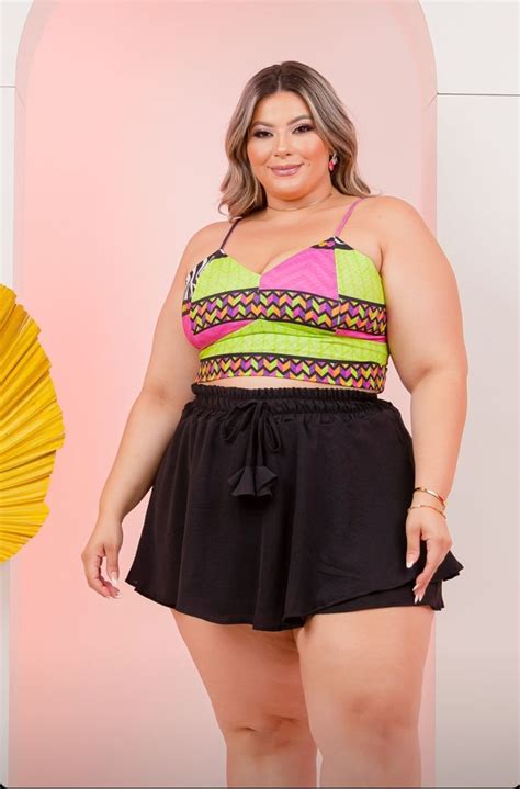 Pin On Vêtements Et Accessoires In 2024 Curvy Women Fashion Big Girls Fashion