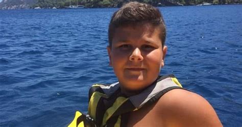 Kalp Krizi Geçiren 15 Yaşındaki Genç Hayatını Kaybetti Son Dakika