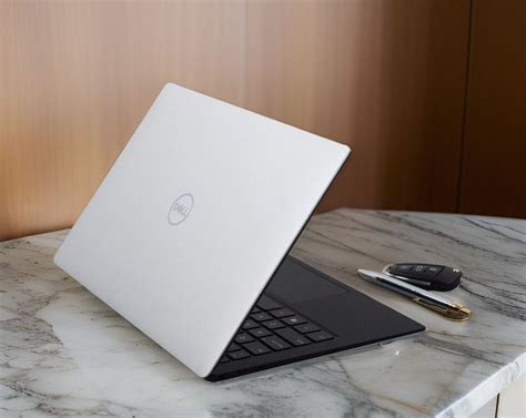 Laptop Dell Xps 13 9305 2021 I5 1135g7 13inch Fhd VỎ NhÔm MÀu BẠc GiÁ RẺ