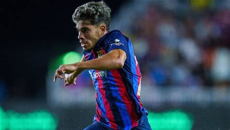 رسميًا برشلونة يعلن تمديد عقد عبد الصمد الزلزولي وإعارته إلى أوساسونا