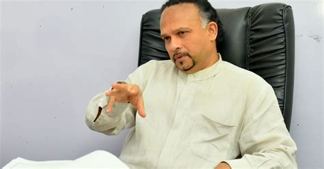 සබරගමුව නව ආණ්ඩුකාරවරයා ලෙස නවීන් දිවුරුම් දෙයි ~ Gossip Lanka Hot