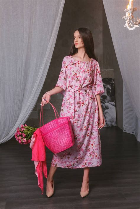 Платье женское (размеры: 44-54)