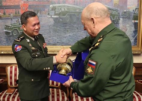 Armée Formation militaire Rapprochement russo cambodgien