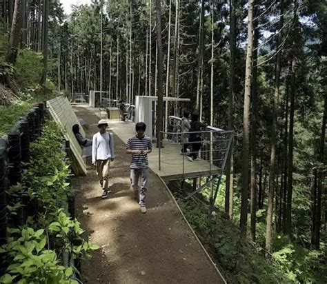 80例公园里的景观平台！ 在园林景观设计中景观台也被广泛地运用于堤岸、边坡、桥梁、地形变化等工程设计中不再仅仅是一种简单功能上的满足也被