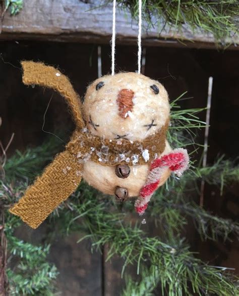 Primitive Frosty Snowman Ornament
