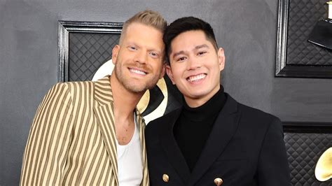Pentatonixs Scott Hoying Ties The Knot With Longtime Partner