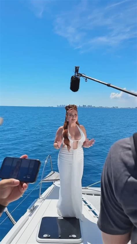 Isla Moon We All Got A Favorite Color To Wear… Whats Yours Instagram