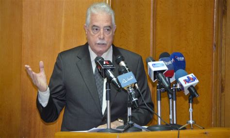 محافظ جنوب سيناء يكافئ عمال النظافة في هذه المنطقة مبتدا