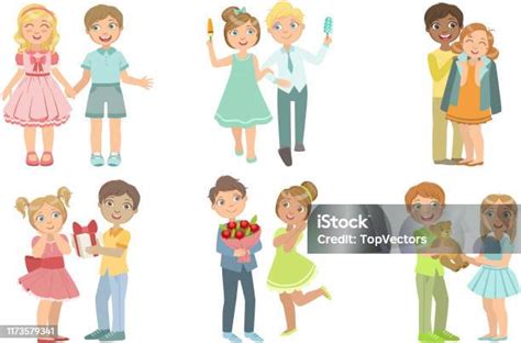 귀여운 십대 커플 세트 행복한 소년과 소녀 데 좋은 시간 함께 벡터 일러스트 맛이 가미된 빙과에 대한 스톡 벡터 아트 및 기타 이미지 맛이 가미된 빙과 먹기 벡터