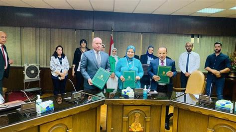 نقل الكهرباء توقع عقود تنفيذ الخط الهوائي المزدوج لمشروع الد مصراوى