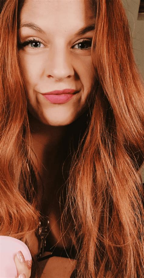 Elly Clutch Ellyclutchh R Sexyhair
