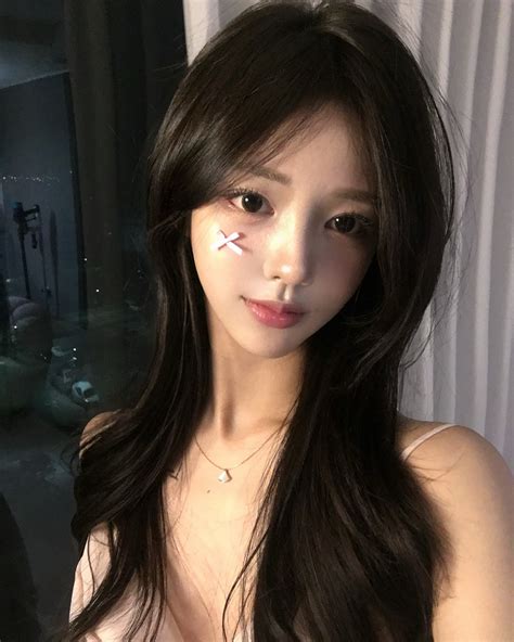 조예리 🎀🧏🏻‍♀️ 볼에 리본 히히 Instagram