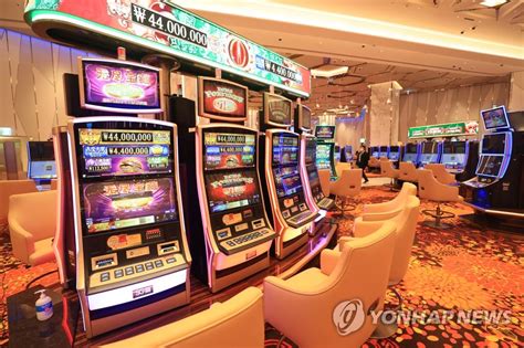 제주 여름 밤 소비는…내국인은 음식점·외국인은 카지노