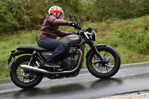 2019 2024 Triumph Street Twin Review Improvements All Round