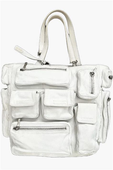 If you invest in one bag trend this autumn, make it a cargo bag