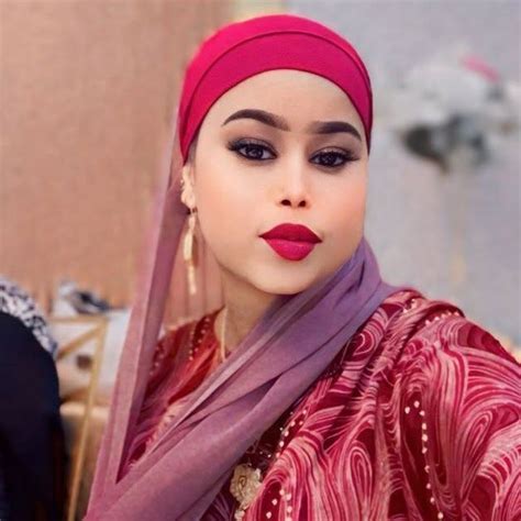 Mamo Cajabo Gabadheda Najuuhbea • Threads Say More