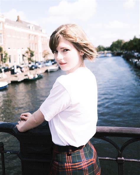 Ella Nyan エラにゃん Everything Is Messed Up And Life Is Really Hard If You Can Be Anything Be