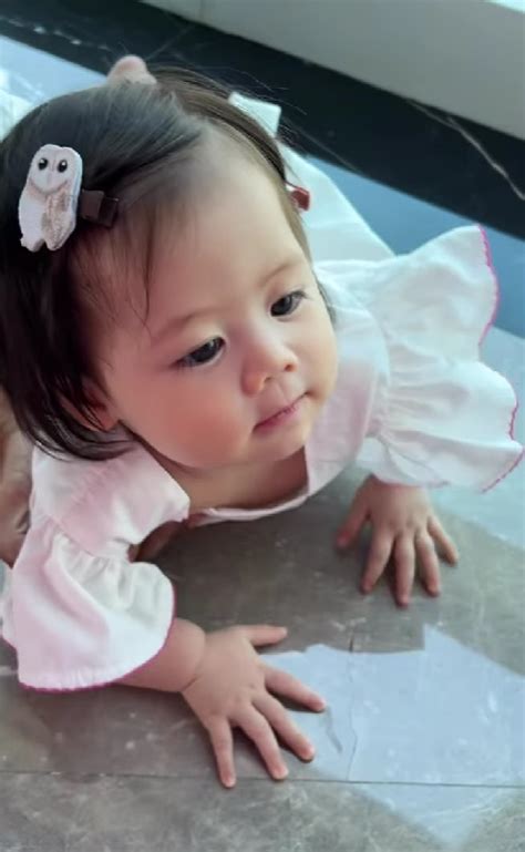 ชมพู่อารยา เผยภาพน่ารัก น้องแอบิเกล อายุครบ 9 เดือนเต็ม