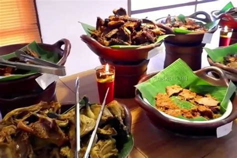 Bikin Menggoyang Lidah Inilah Rekomendasi 10 Wisata Kuliner Terenak Di