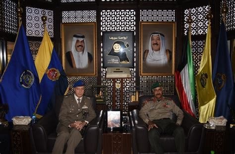 كونا رئيس الأركان الكويتي يبحث مع مسؤول عسكري ايطالي التعاون المشترك