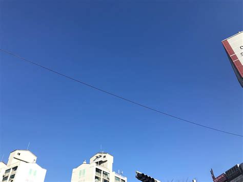 눈오고 밤에는 비까지~~ 🤨 아침 성당가기 힘들겠구나~~ 그런데 루치아의 프랑스자수 ルチアの刺繍