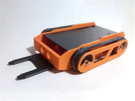 Tracked Robot With Front Gripper Easyfinderds3d By Mauricioduarte Makerworld