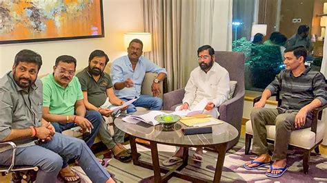 Maharashtra Political Crisis Eknath Shinde Calls Meeting Of Rebel Shiv