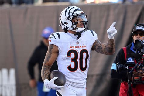 What Happened To Chase Brown Latest On Bengals Rbs Lower Body Injury
