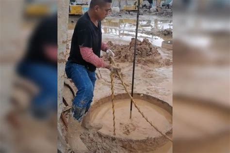 这个打捞工作工作被称为水鬼，日赚千元，重赏之下必有勇夫被称为打捞工作