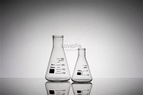 Beaker Conical Flask Titration At David Greenfield Blog