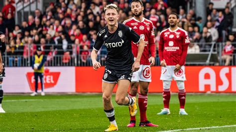Las Monaco évite Le Piège Brestois Et Reste Sur Le Podium