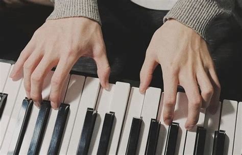 Chia Sẻ 9 Bài Tập Luyện Ngón Piano Cho Người Mới Bắt đầu